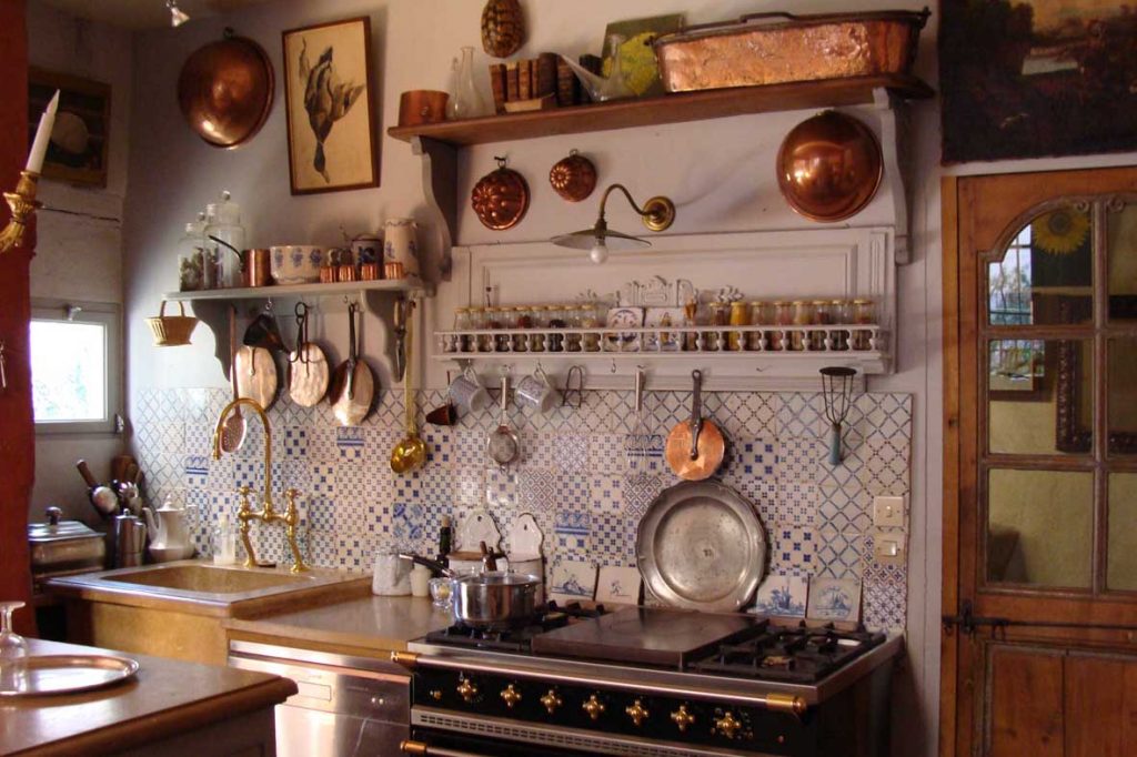 20 Things to consider before making French country kitchen wall tiles ...